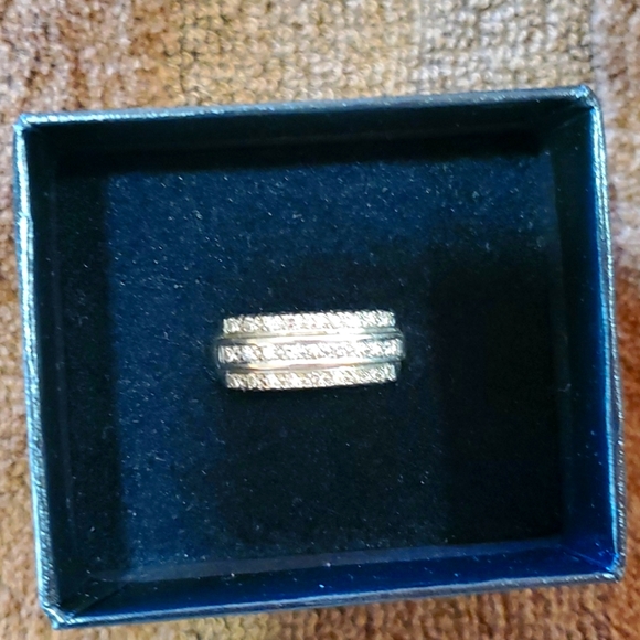 Jewelry | Vintage Platinum With Real Diamond Chips Beautiful Ring From ...